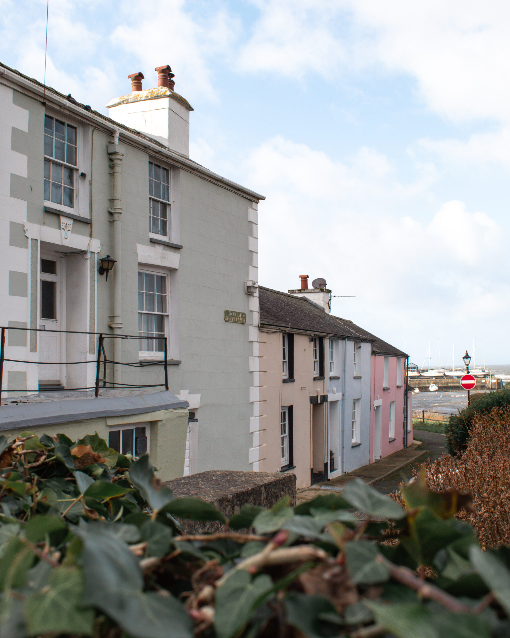A QUICK GUIDE TO ABERAERON - Faraway Dispatches